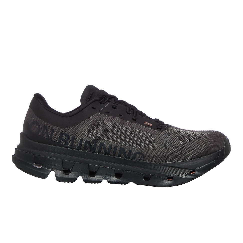 On - Cloudflow 5 (Black / Black) | HHV
