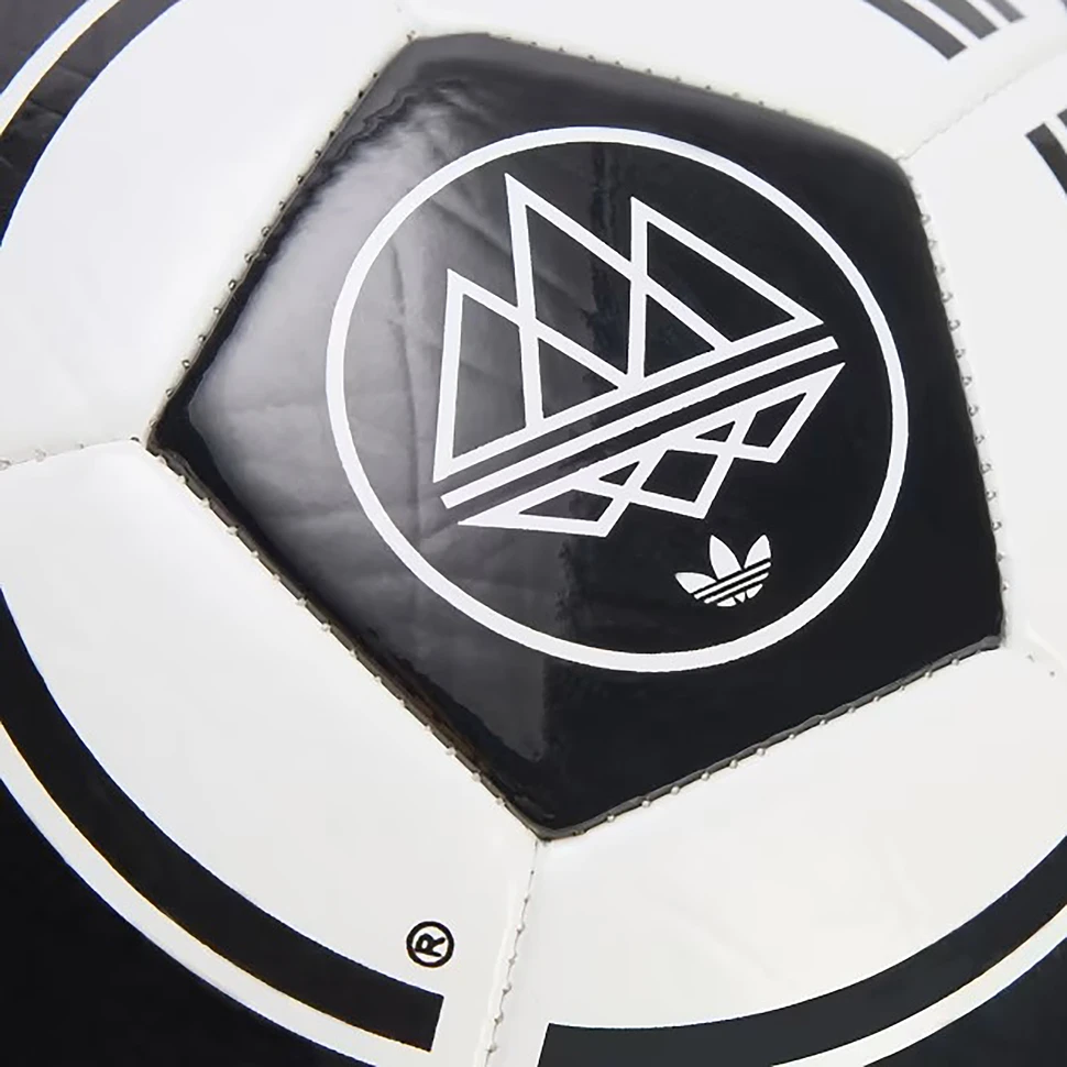adidas Spezial - Spezial F.C. Ball (Chalk White / Black) | HHV